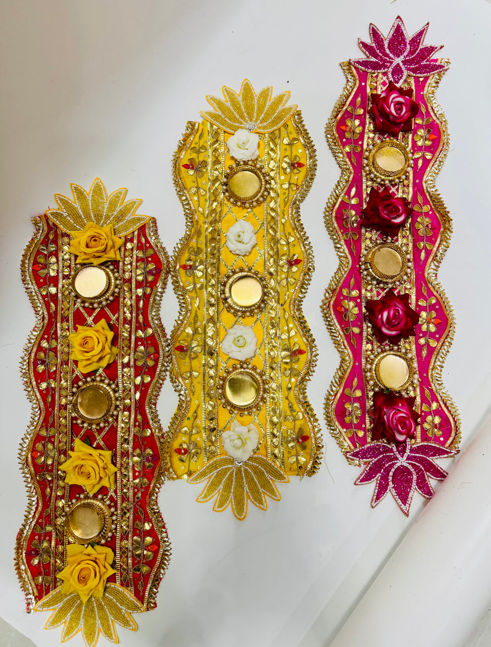 Handcrafted Gota Patti Table Runner with T-Light Holders – Swastik Hampers