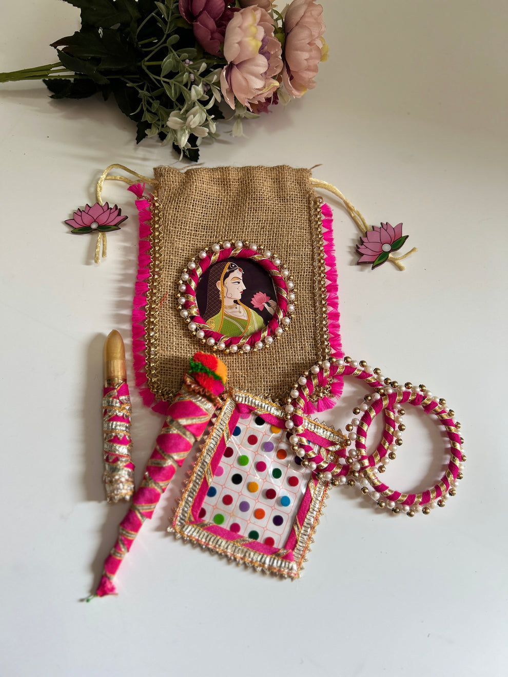 Royal teej hamper – Swastik Hampers